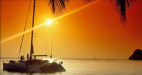 Sunset Dinner Cruise - Playa del Carmen